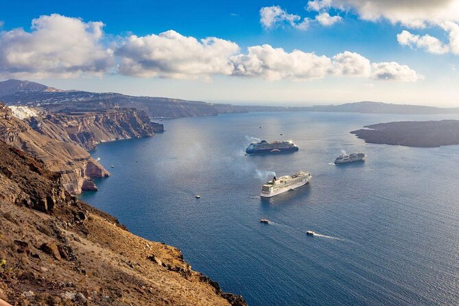 Exclusive cruise experience in Santorini - An Authentic Small-Group Santorini Cruise: An Honest Breakdown