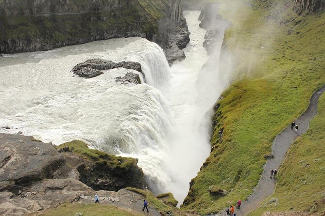 Golden Circle & Kerið Day Tour by Minibus from Reykjavik - Key Points