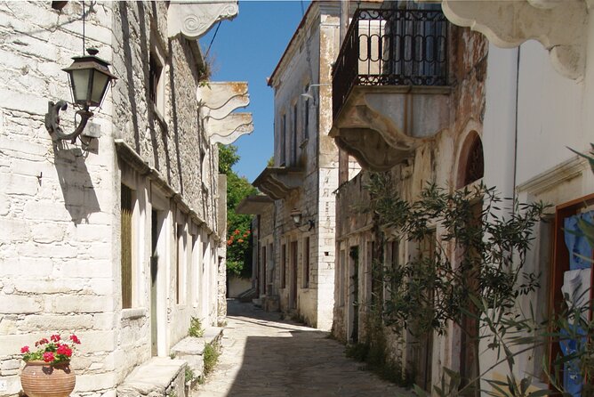 Half-Day Tour of Naxos Island (up to 7 pax) - Key Points