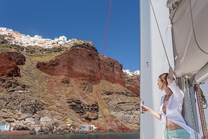 Island Hopping: Santorini Catamaran Charter Cruise with a skipper - Exploring the Santorini Catamaran Charter Cruise: A Detailed Look