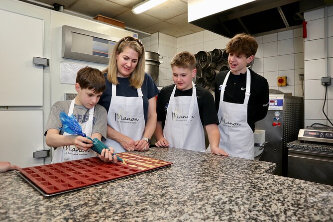 Paris Baking Insider Experience near Notre Dame - Key Points