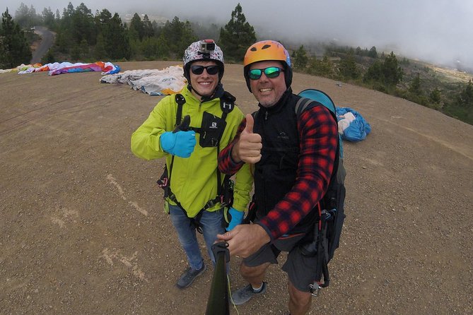 Premium paragliding in Tenerife with the best staff of pilots: Emotion and safety - Key Points