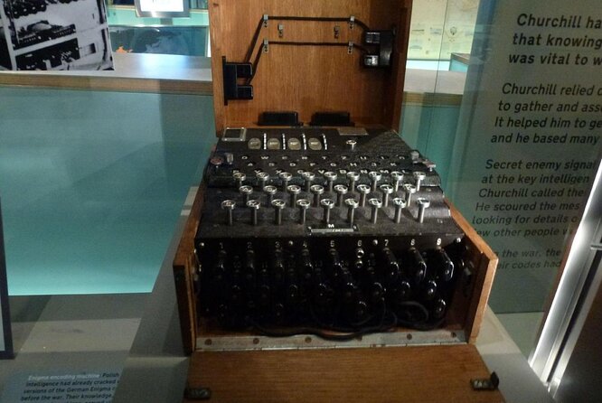 Sir Winston Churchill Private Walking Tour & War Rooms - What to Expect from the Tour