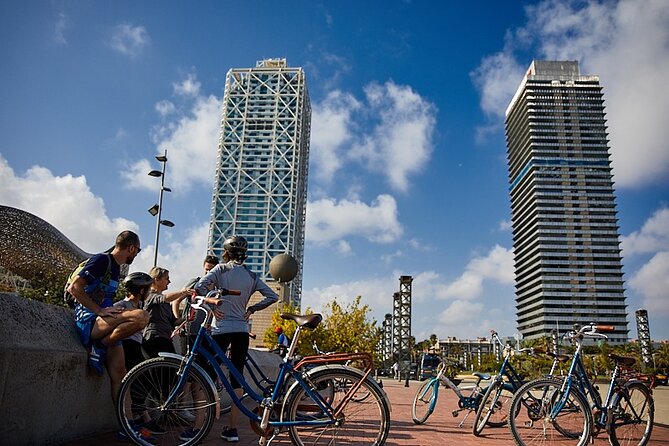 Visite insolite de Barcelone à vélo (en français) - Key Points