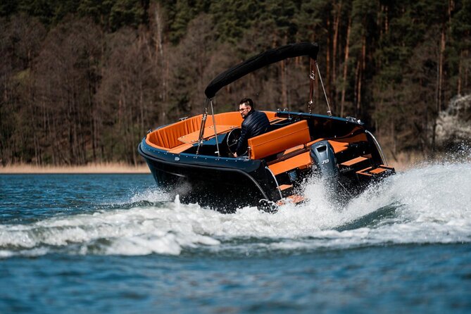 4 Hours Private SuBacco Lake Como Boat Tour - The Allure of Lake Como from the Water