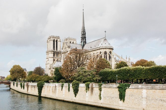 90 Minutes Notre Dame Exterior Semi Private Tour - An In-Depth Look at the Tour Experience