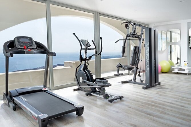 Akrotiri: 2-Hrs Face & Body Ritual, Pool access, wine & fruits - What is the Akrotiri 2-Hour Spa Experience?