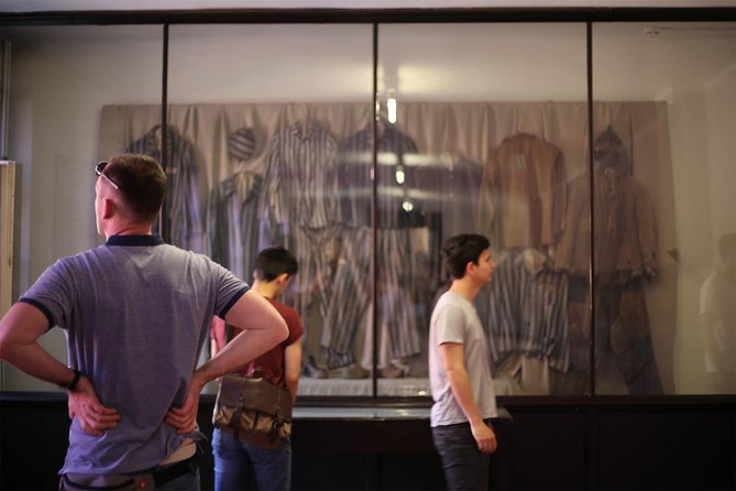 Auschwitz Birkenau: Live-Guided Tour with Transportation and Hotel Pickup - A Practical Guide to the Auschwitz Birkenau Tour