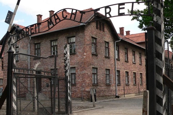 Auschwitz-Birkenau tour from Krakow with private driver - How the Tour Works: From Krakow to Auschwitz with Ease