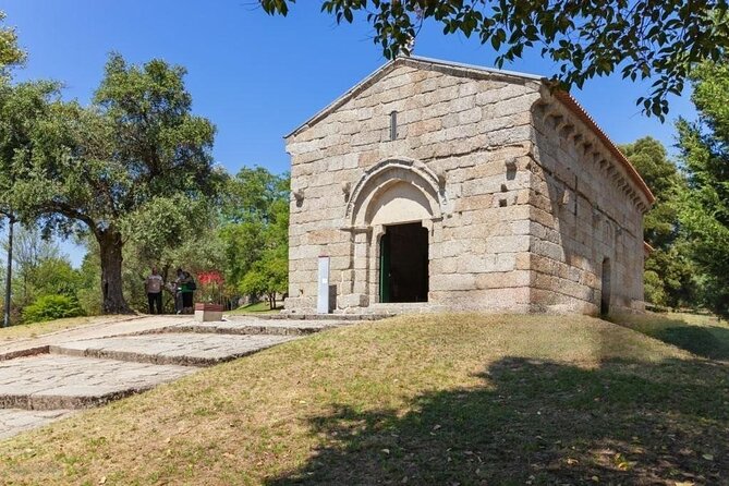 Authentic Braga & Guimarães: Small Historical Group Tour - A Closer Look at the Experience