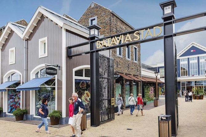 Batavia Stad Fashion Outlet Private Trip from Amsterdam - Who Should Consider This Tour?