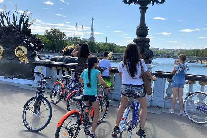 Bike Paris treasures with a live guide - Families & Friends - Why Choose This Bike Tour?