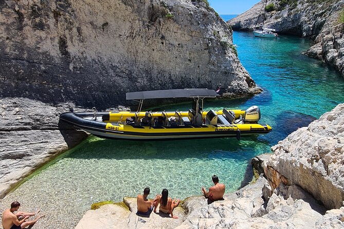 Blue cave & Hvar, 5 islands speed boat tour with unique boats from Split - A Closer Look at the Itinerary