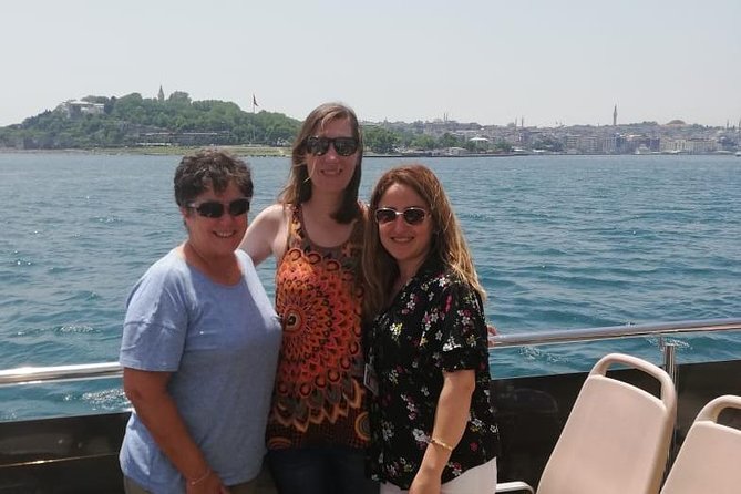 Bosphorus Cruise with Dolmabahce Palace and Istiklal Street Tour - Key Points