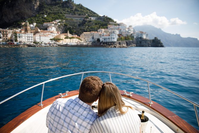 Capri Boat Tour from Sorrento on a Gozzo 25ft boat - Why Opt for a Private Gozzo Boat Tour?