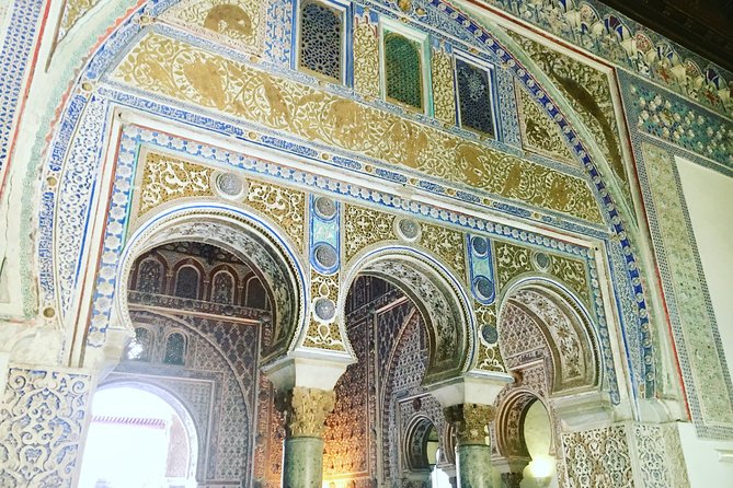 Cathedral and Real Alcàzar in Italian - Visiting the Historic Heart of Seville