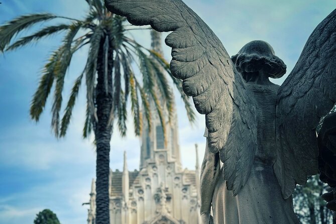 Cemetery Tour - Angels, Gothic Graves, Montjuic Sea Views - The Itinerary in Detail