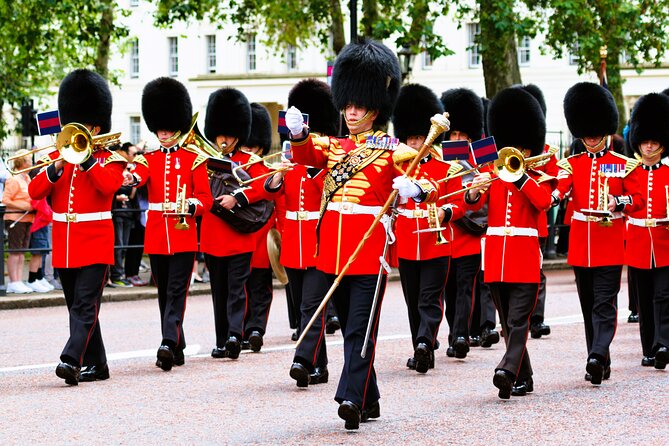 Changing of the Guard, Big Ben, Thames & Tower of London Tour - Key Points