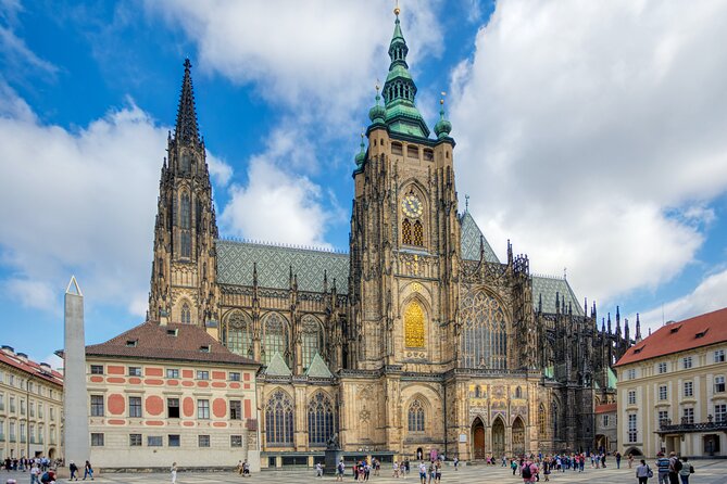 Classic Prague Castle Tour, Strahov Monastery & Castle District - A Thorough Look at the Prague Castle Experience