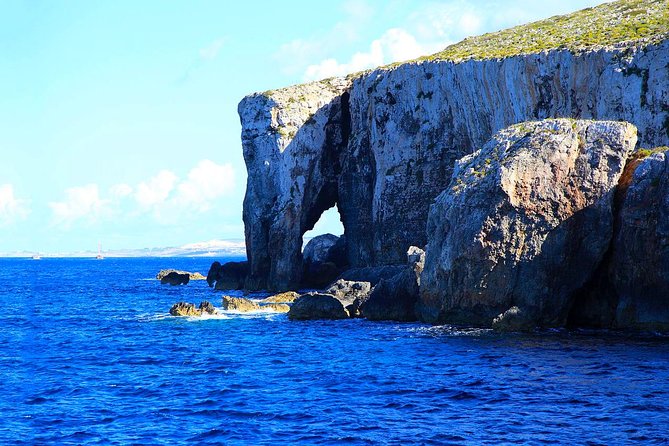 Comino Island: including Blue Lagoon, Crystal Lagoon & sea caves - A Comprehensive Look at the Itinerary and Experience