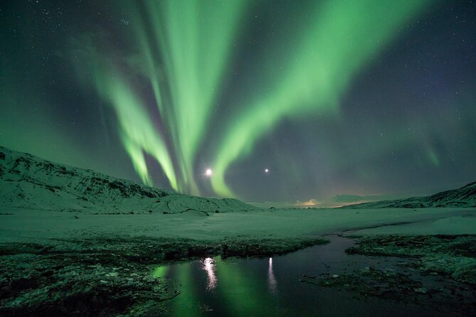 Cozy Northern Lights Tour with Icelandic Treats and Liquor - Price, Value, and What You Get