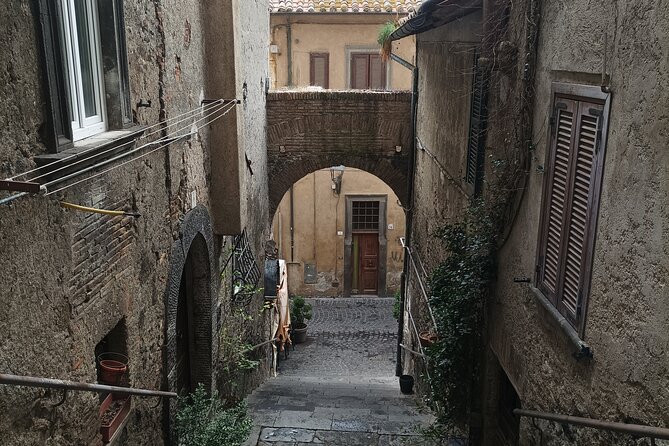 Day trip Rome in Bracciano, Anguillara and Trevignano Romano - The Charm of Anguillara Sabazia