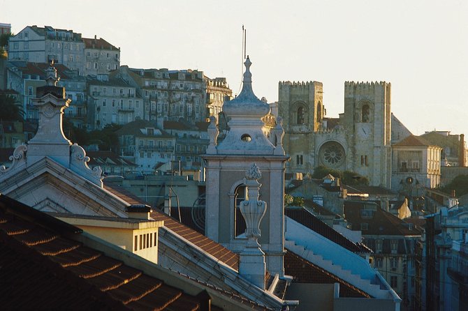 Discover Lisbon's Alfama: Secrets of the Old Town - A Close Look at the Experience