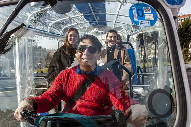 Eco Friendly Tuk Tuk Experience with the Local in Madrid - Exploring the Itinerary in Detail