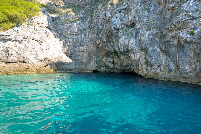 Elaphiti, 3 islands - 4 locations - The Itinerary in Detail