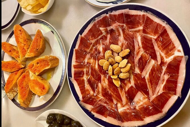 Experience Private Tapas and Wine Tour in Madrid - What Travelers Can Expect
