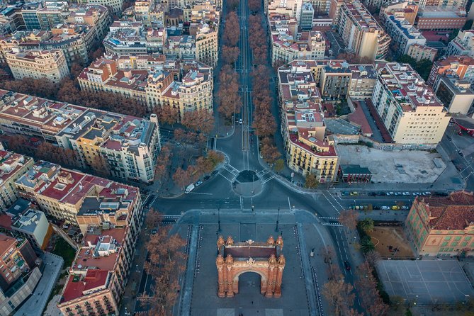Explore Barcelona in 90 minutes with a Local - An Introduction to the Tour