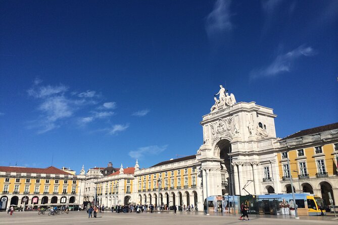Falling Love for Lisbon - Stopping at Avenida da Liberdade