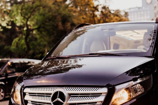 Fat Taxi - Private Istanbul Airport (IST) Transfer to City - Key Points