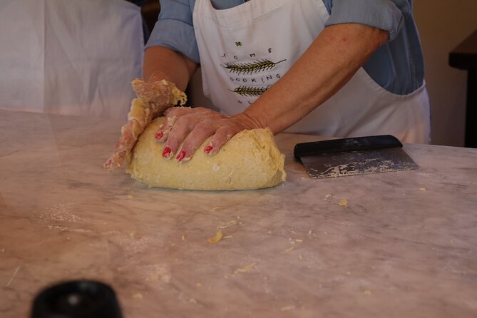 Focaccia and Pesto Cooking Class in the Roman Countryside - An Introduction to the Experience