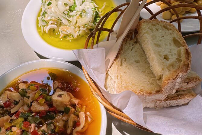 Food, Drinks, Sights and Stories - Enjoy Lisbon with Locals - Key Points