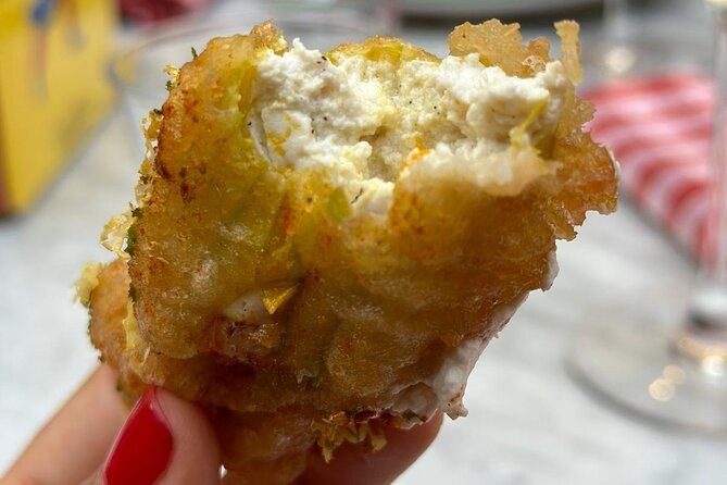 food Tour in the Spanish Quarter of Naples - An Authentic Culinary Stroll Through Naples