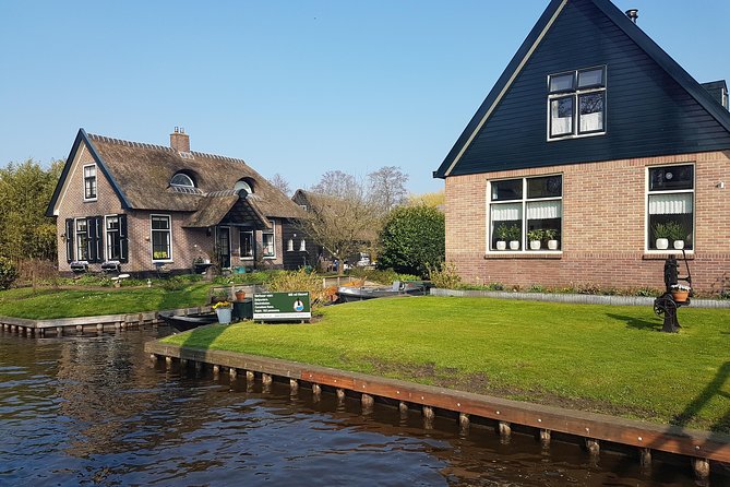 Giethoorn Small-Group Tour from Amsterdam (Max. 8 People) - Itinerary Breakdown