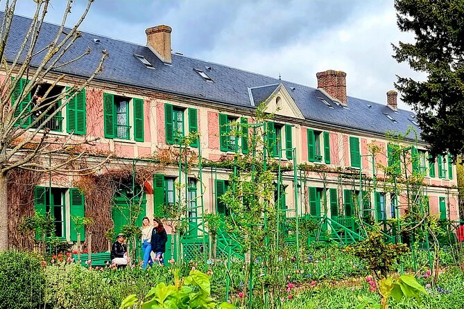 Giverny and Rouen Private Full Day Tour from Paris Van and Guide - A Closer Look at the Itinerary