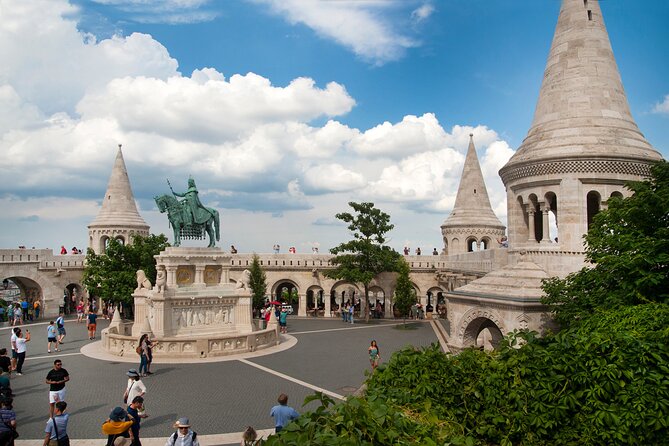 Guided Tour in Budapest Castle District - Key Points