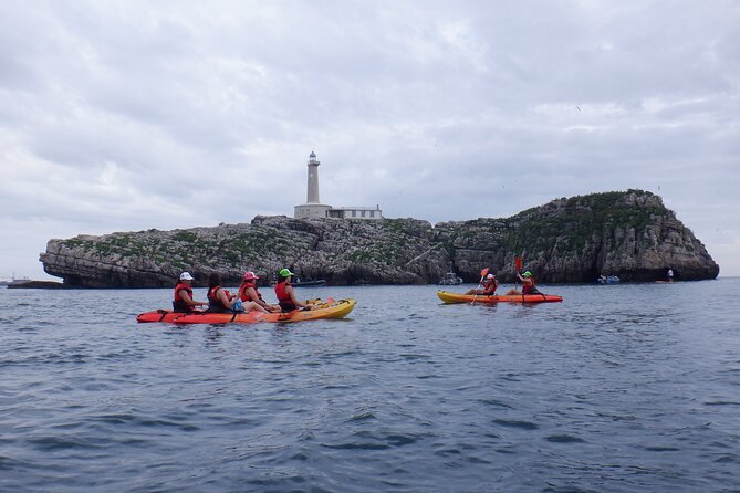Kayak excursion through the Bay of Santander. - An engaging way to explore Santander’s coast