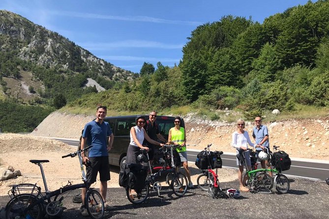 Limo service with English speaking driver - Key Points