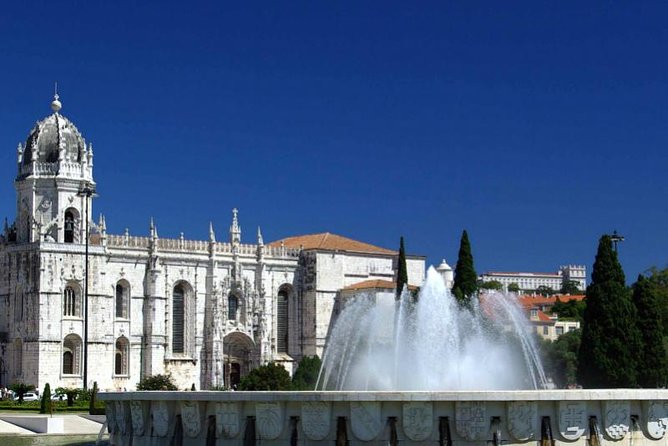 Lisbon in One Day Historic Small-Group Tour - Discovering Lisbon’s Historic Landmarks and Neighborhoods