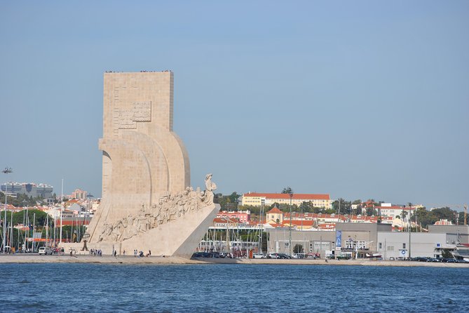 Lisbon New Years Eve Sailing Tour - A Close Look at the Lisbon New Years Eve Sailing Tour