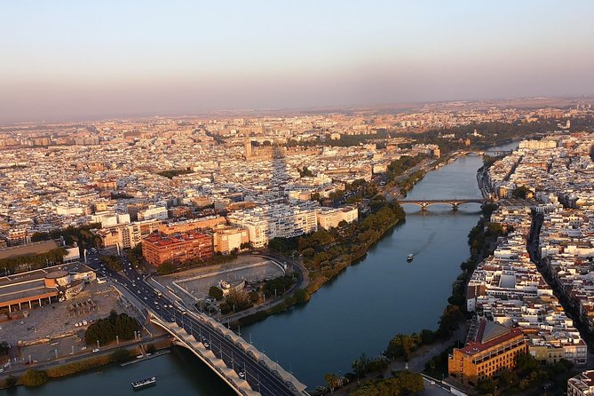 Luggage Room in Seville City Centre - Key Points