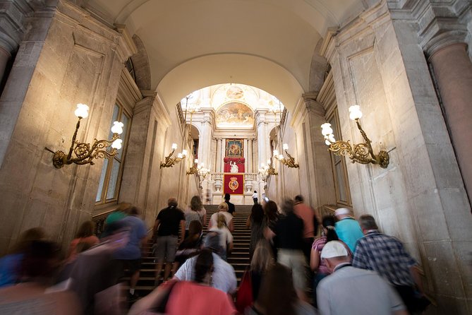 Madrid: Royal Palace Expert Guided Tour with Optional Tapas - Who Should Consider This Tour?