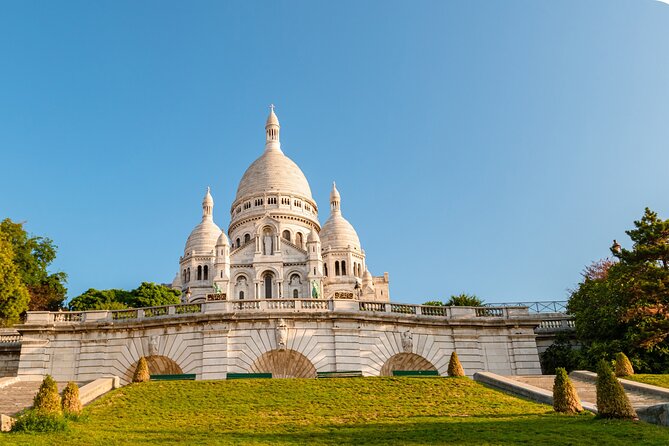 Montmartre Scavenger Hunt and Highlights Self-Guided Tour - Practical Considerations and Tips