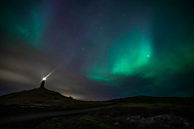 Northern Lights Private Tour with a Photographer from Reykjavík - The Experience: What You Can Expect from This Tour