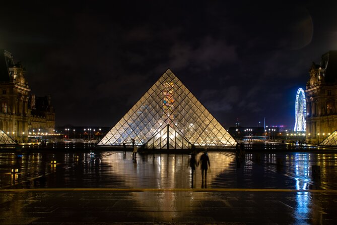 Paris by Night: Evening Walking Tour through the City of Lights - Discovering Paris by Night: The Experience