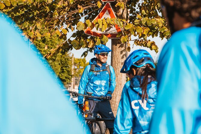 Pedals & Flavours: Sorrento oil and lemon tour - Stop 1: Sentieri di Massa Lubrense