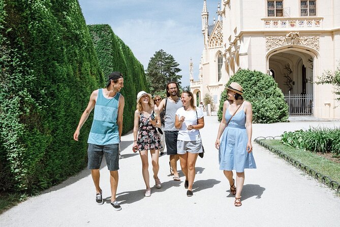 Prague-Budapest One-Way Sightseeing Day Tour - The Itinerary: What You’ll Experience